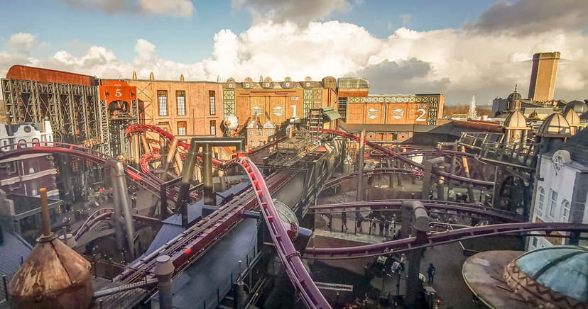 Review: Rookburgh met unieke achtbaan FLY in Phantasialand