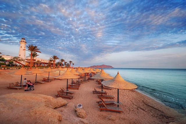 Rode Zee: 15 Mooiste Bezienswaardigheden - Droomplekken.nl